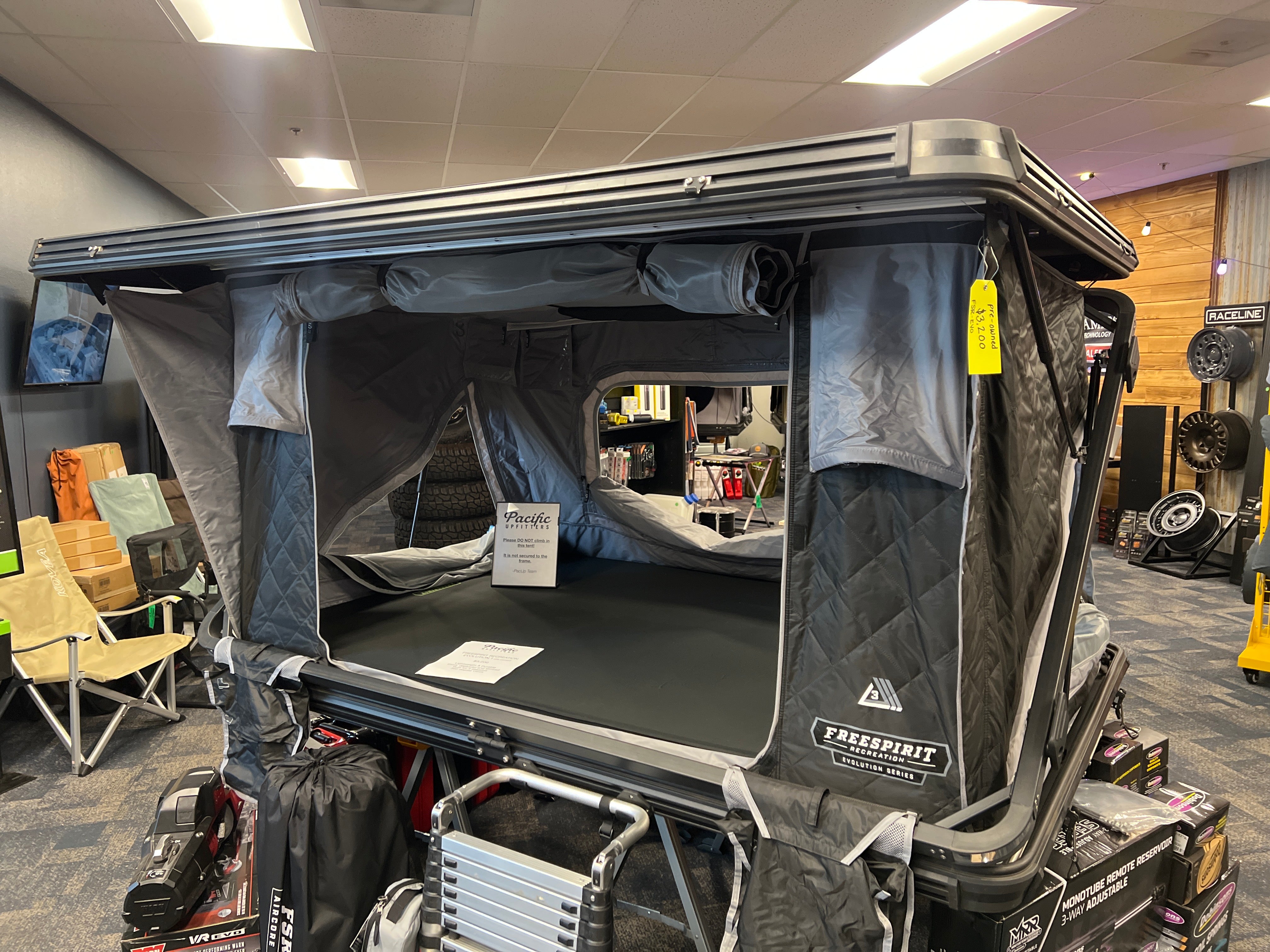 Freespirit Recreation Evolution 1 Hard Top Tent- Lightly Used – Pacific ...